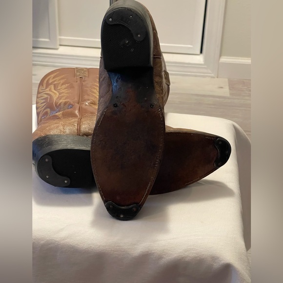 Justin Boots | Shoes | Authentic Tan Elephant Print Diamond J Boots ...